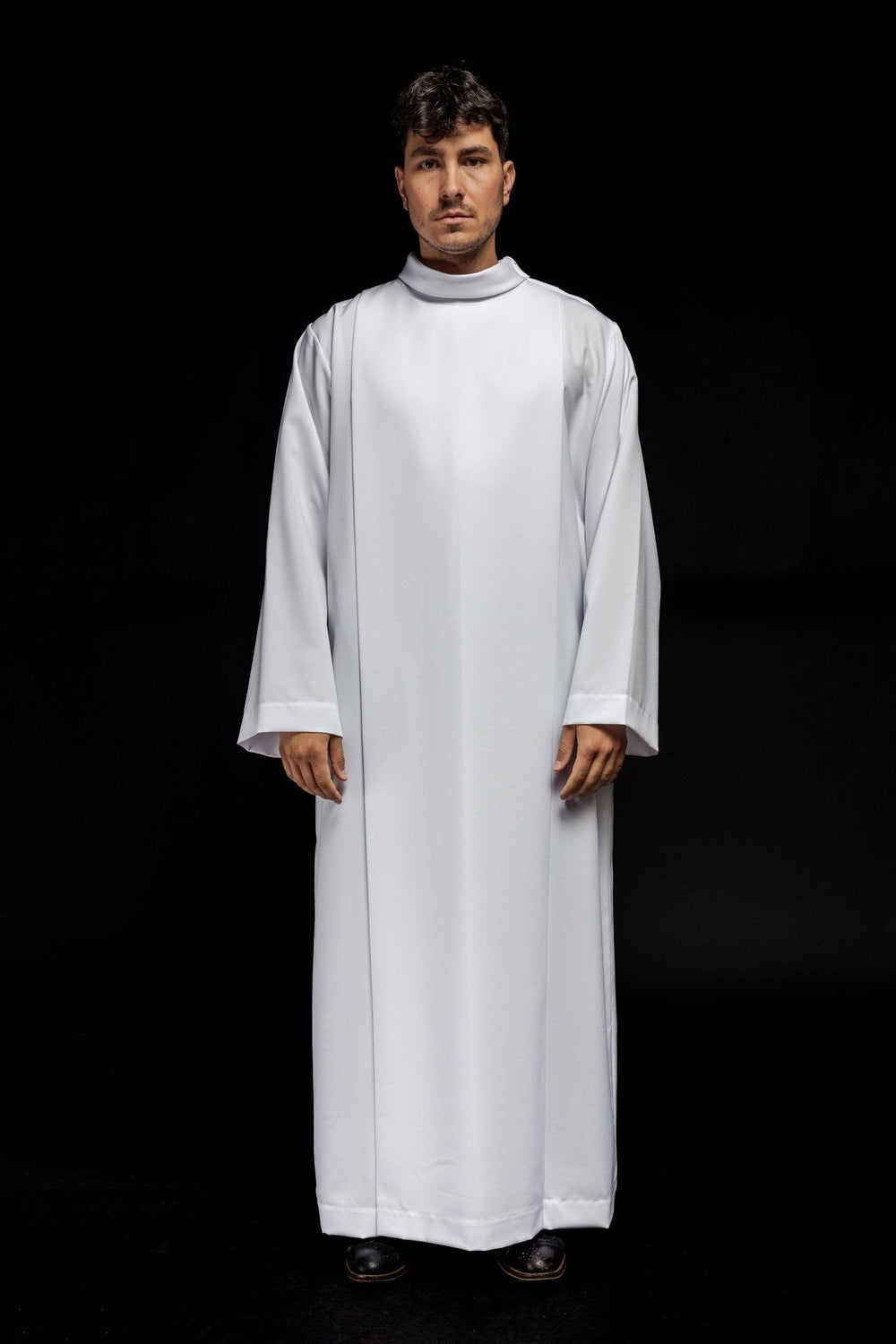 Albs -Catholic albs - alb robes - priest albs- chasubles.com